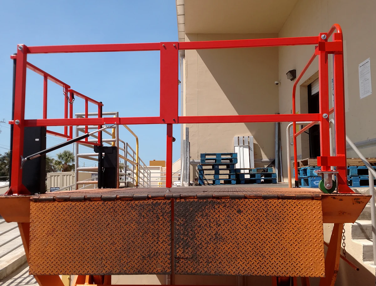 Dock-Lift Safety Gate | Industrial Distribution