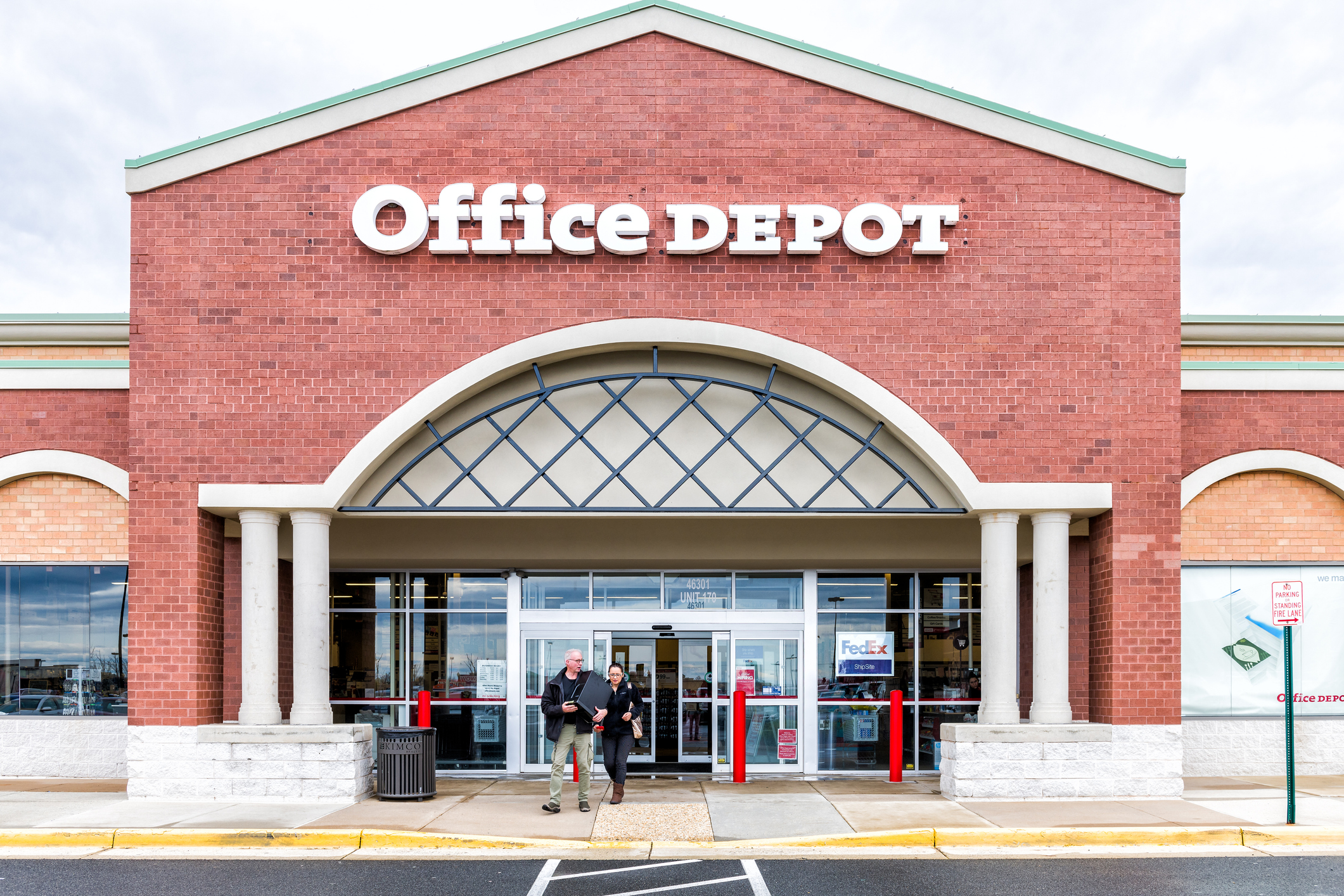 Atlas Holdings Completes Acquisition of Office Depot, OfficeMax Parent ...